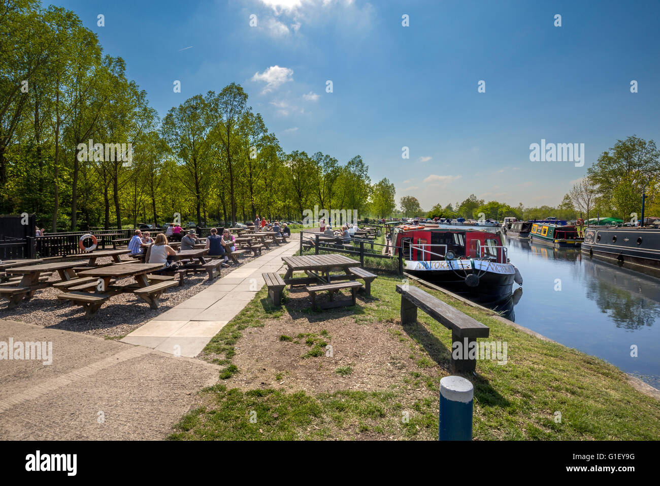 Papermill lock is a popular and beautiful tourist location, in mid ...