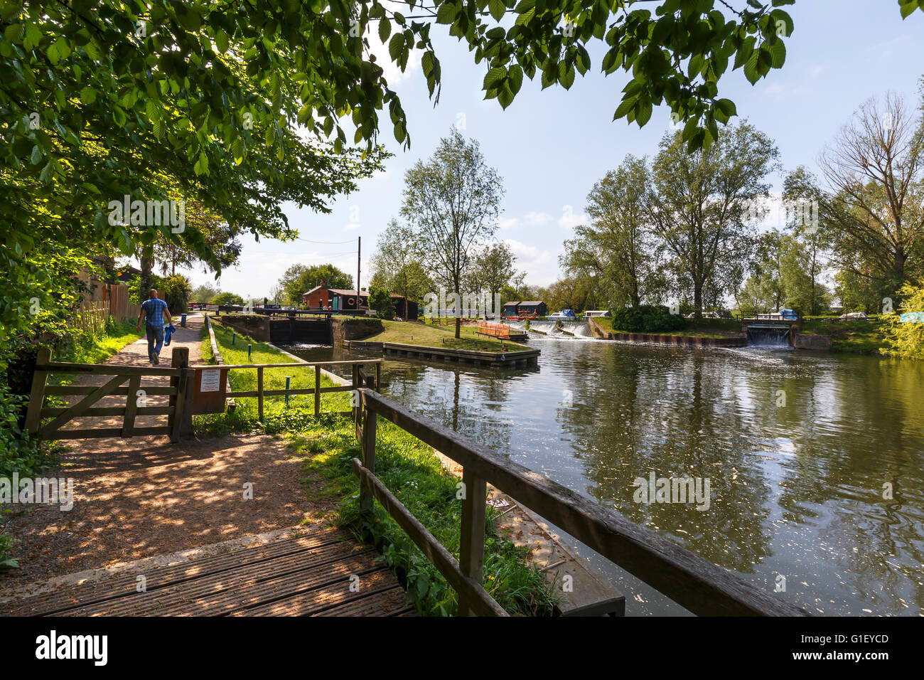 Papermill lock is a popular and beautiful tourist location, in mid ...