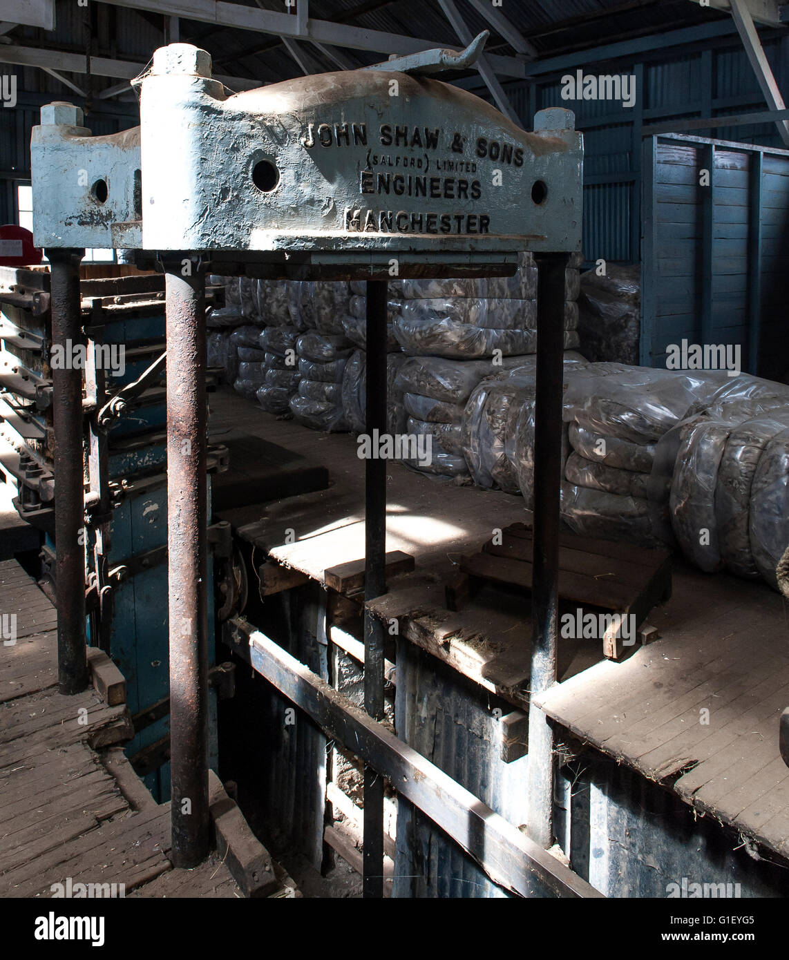 Sheep shearing machine hi-res stock photography and images - Alamy