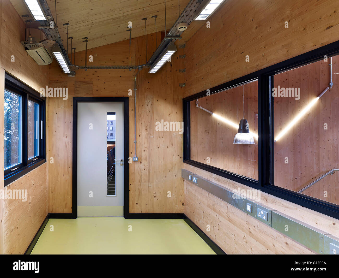 School office interior. Graveney School, Sixth Form Block, London ...