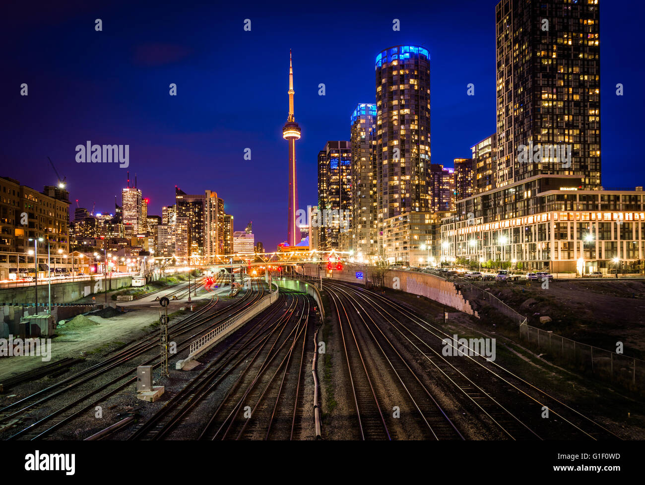 Rail yard buildings hi-res stock photography and images - Alamy