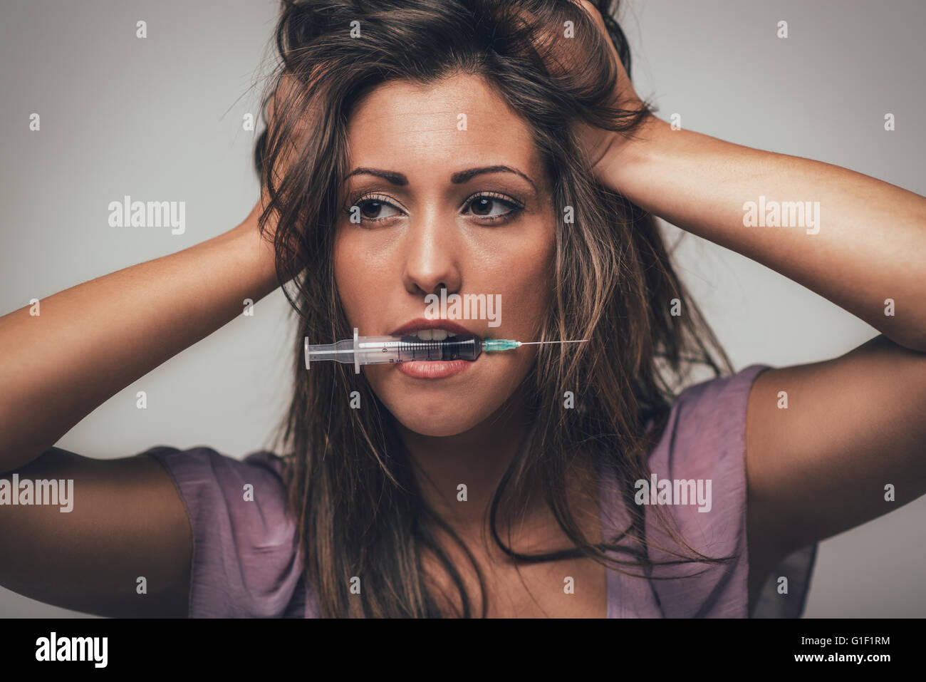 Heroin addiction woman hi-res stock photography and images - Alamy