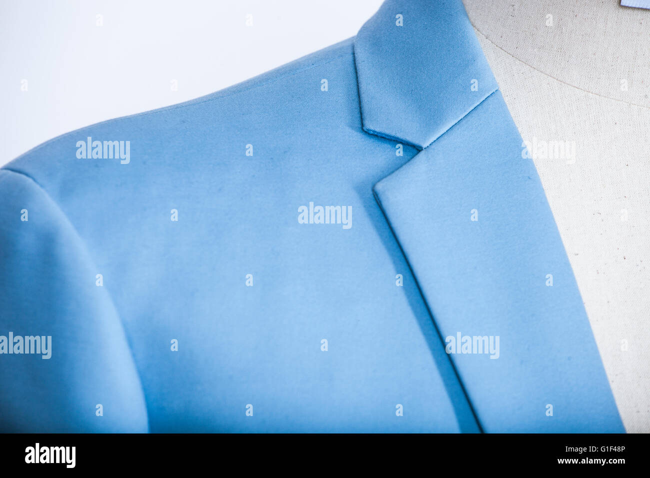 Light blue suit jacket on a mannequin Stock Photo - Alamy