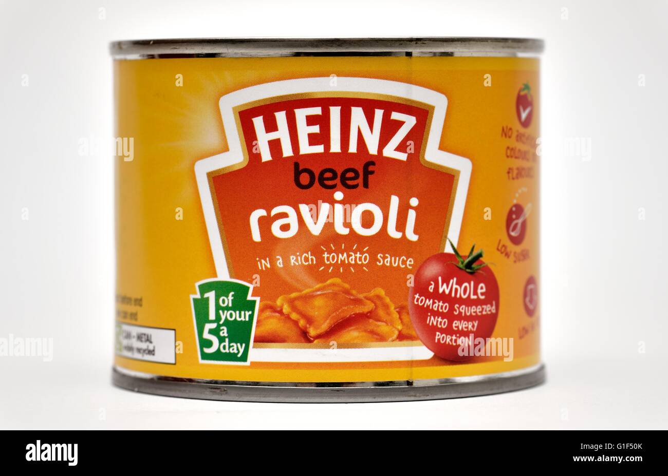 A tin of Heinz beef ravioli Stock Photo - Alamy