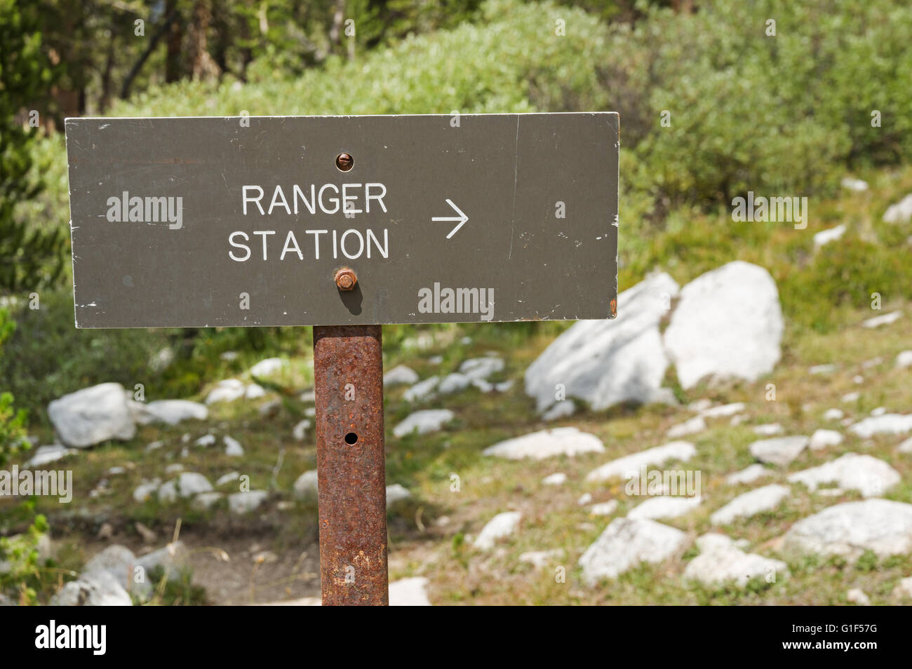 Ranger station hi-res stock photography and images - Alamy