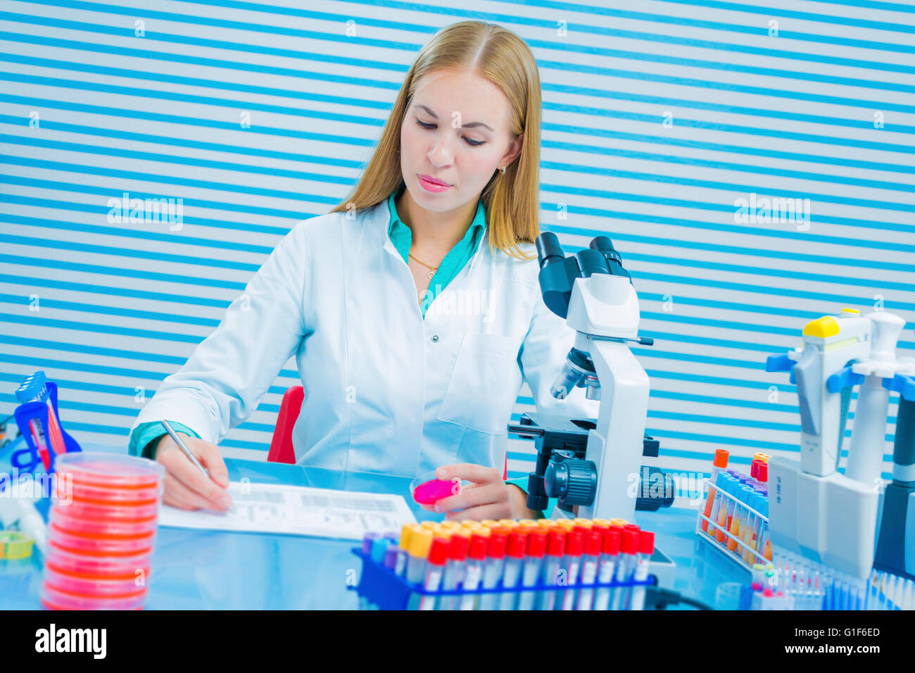 Sample writing hi-res stock photography and images - Alamy