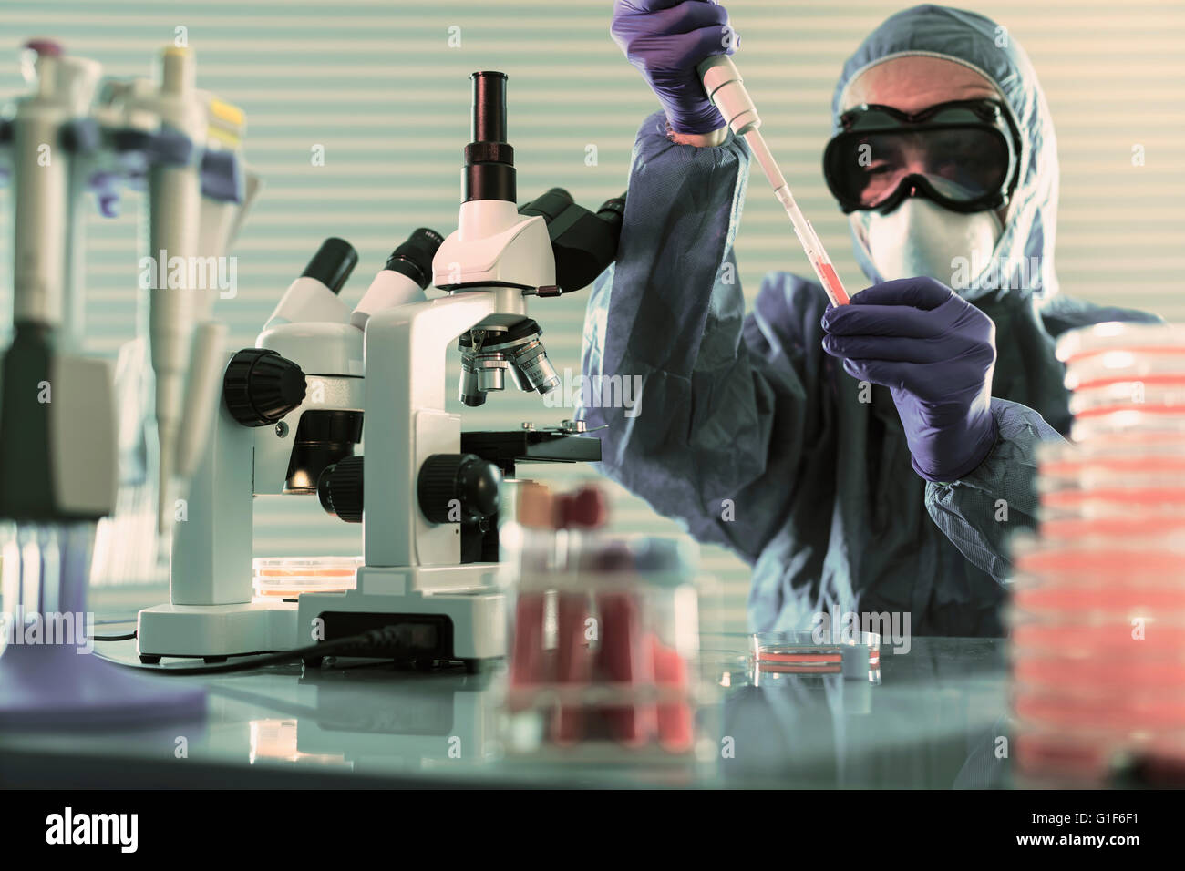 Microbiology risk hi-res stock photography and images - Alamy