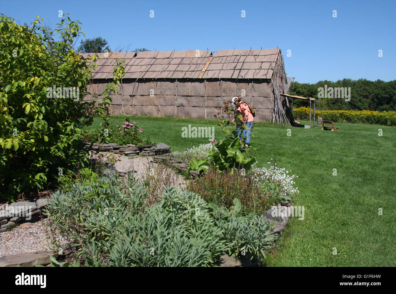 Seneca indian hi-res stock photography and images - Alamy