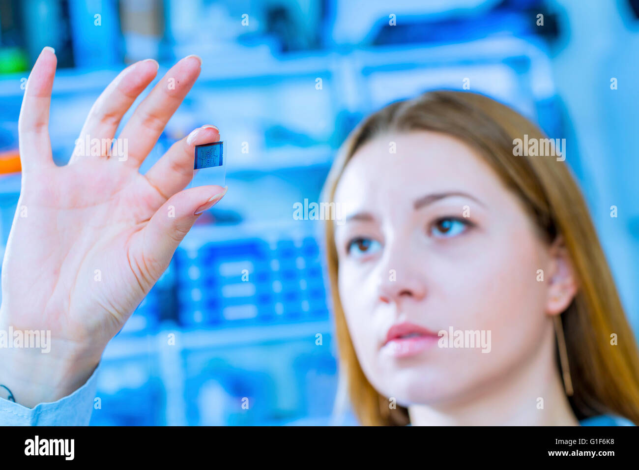 Technician female lab hi-res stock photography and images - Alamy
