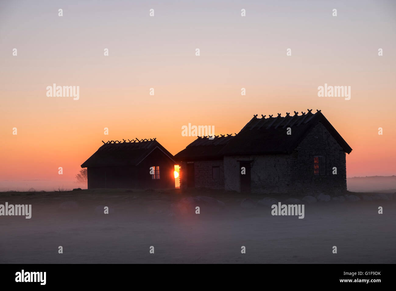 Background rural houses hi-res stock photography and images - Alamy