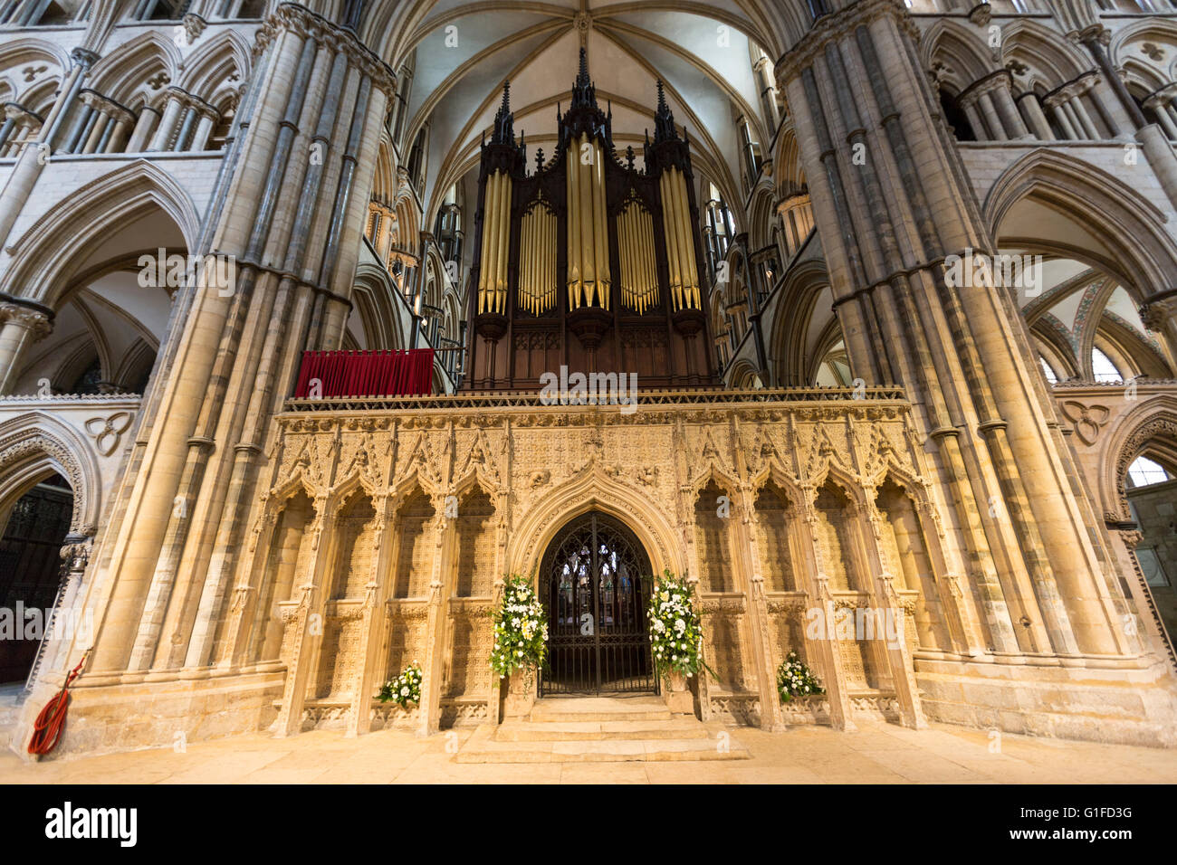 Medieval choir screen hi-res stock photography and images - Alamy