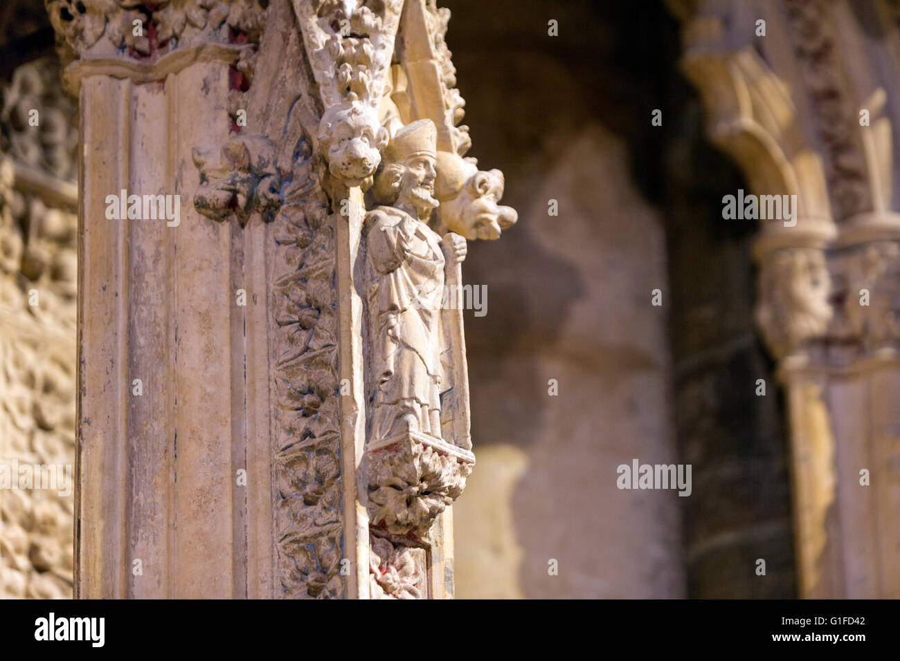 Stonework in Lincoln Cathedral , Lincoln, Lincolnshire, England, UK ...