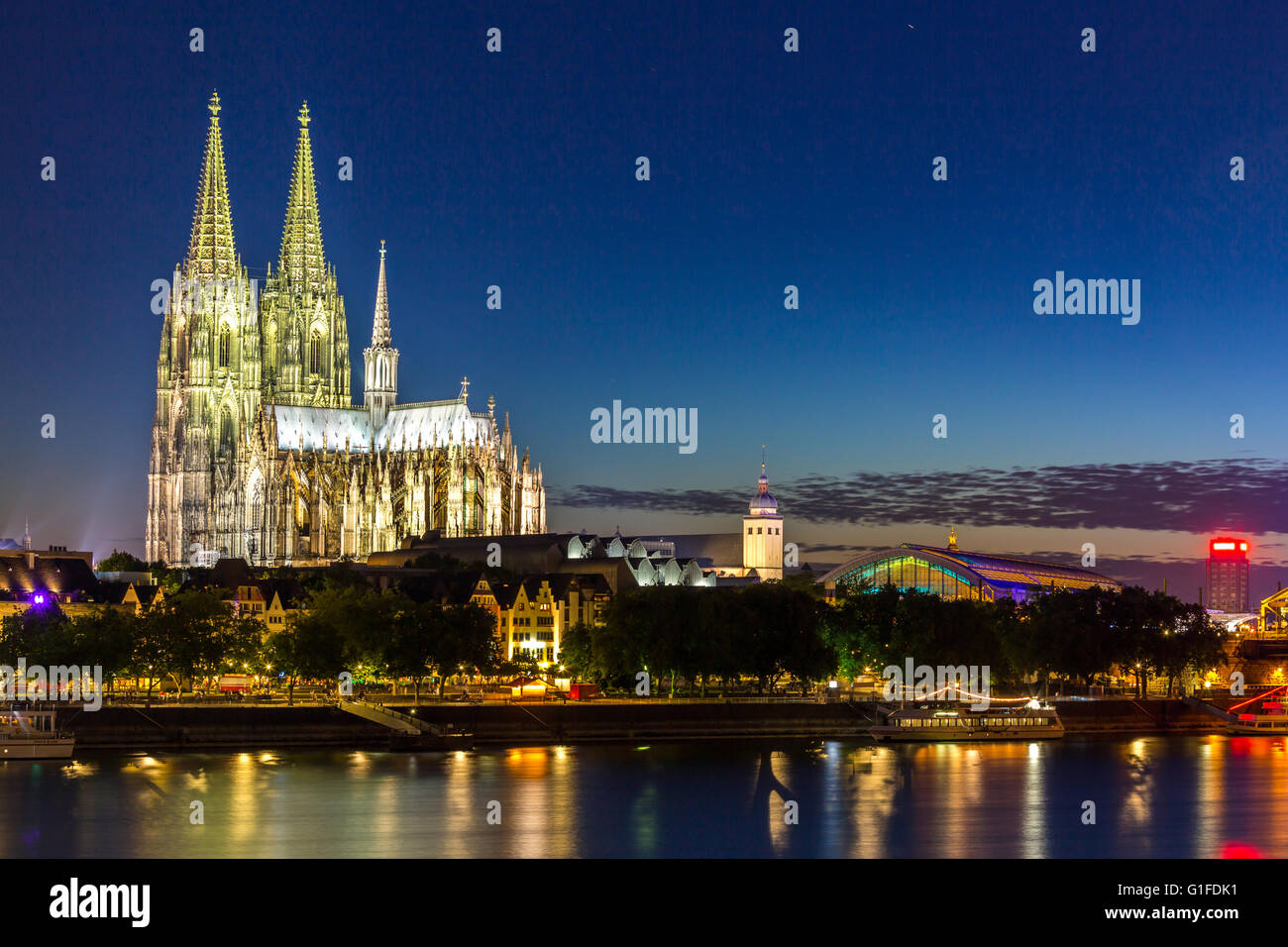 Cologne Cathedral along river rhine Germany Stock Photo - Alamy