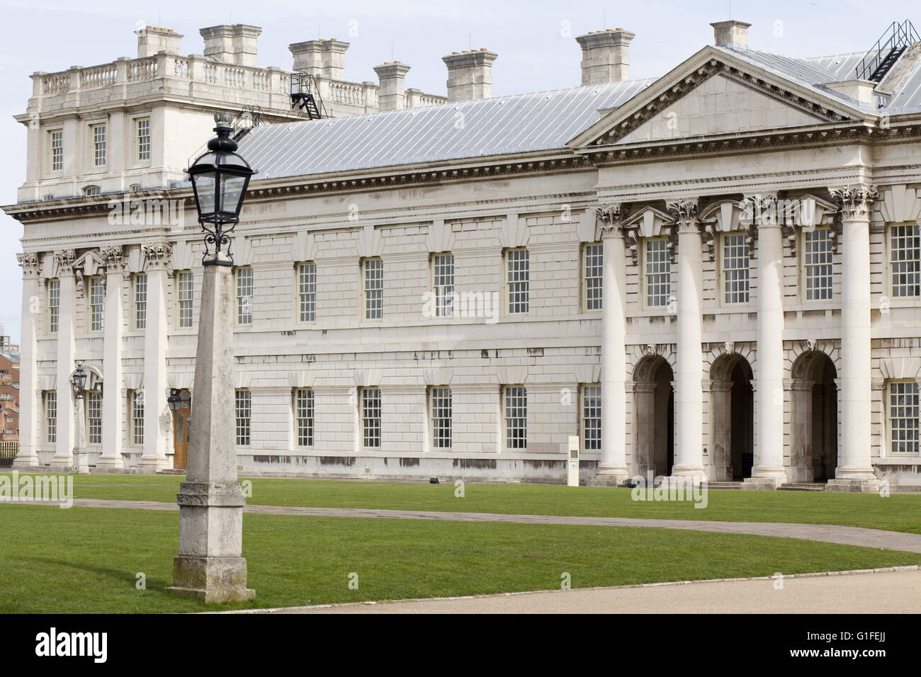 Old royal navy college buildings hi-res stock photography and images ...