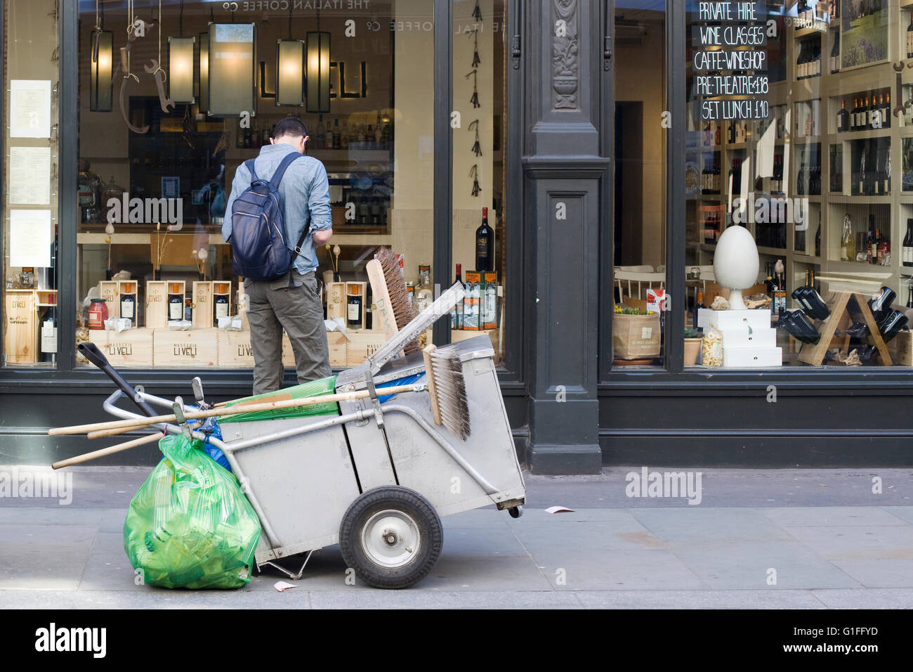 Street cleaning cart hi-res stock photography and images - Alamy