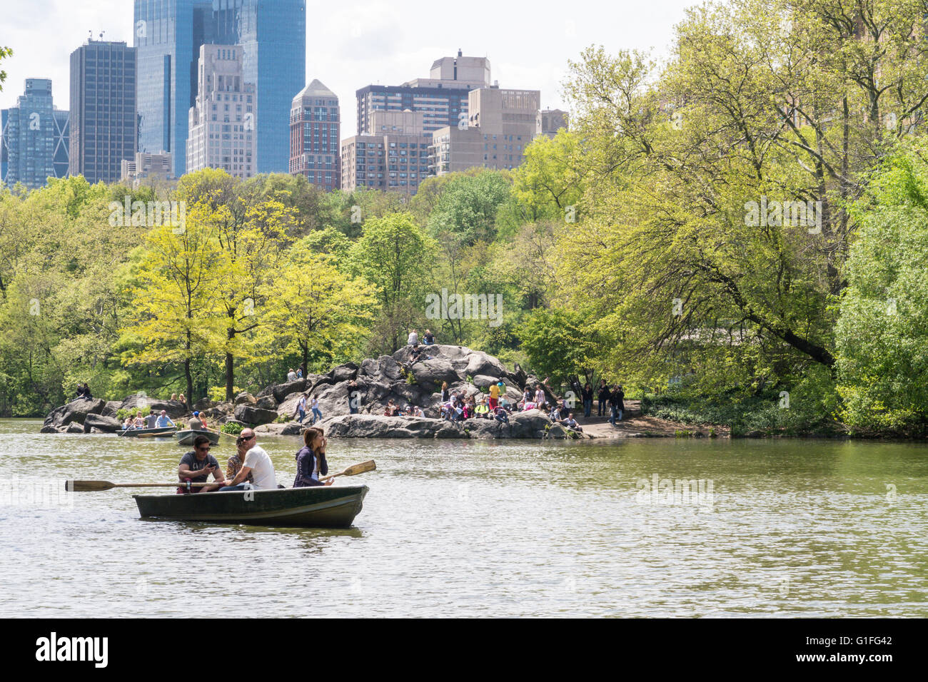 Row Boats on The Lake with Midtown Manhattan Skyline, Central Park, NYC ...