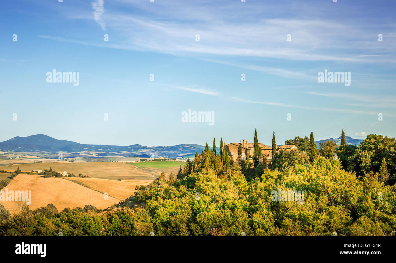 Tuscany summer landscape hi-res stock photography and images - Alamy