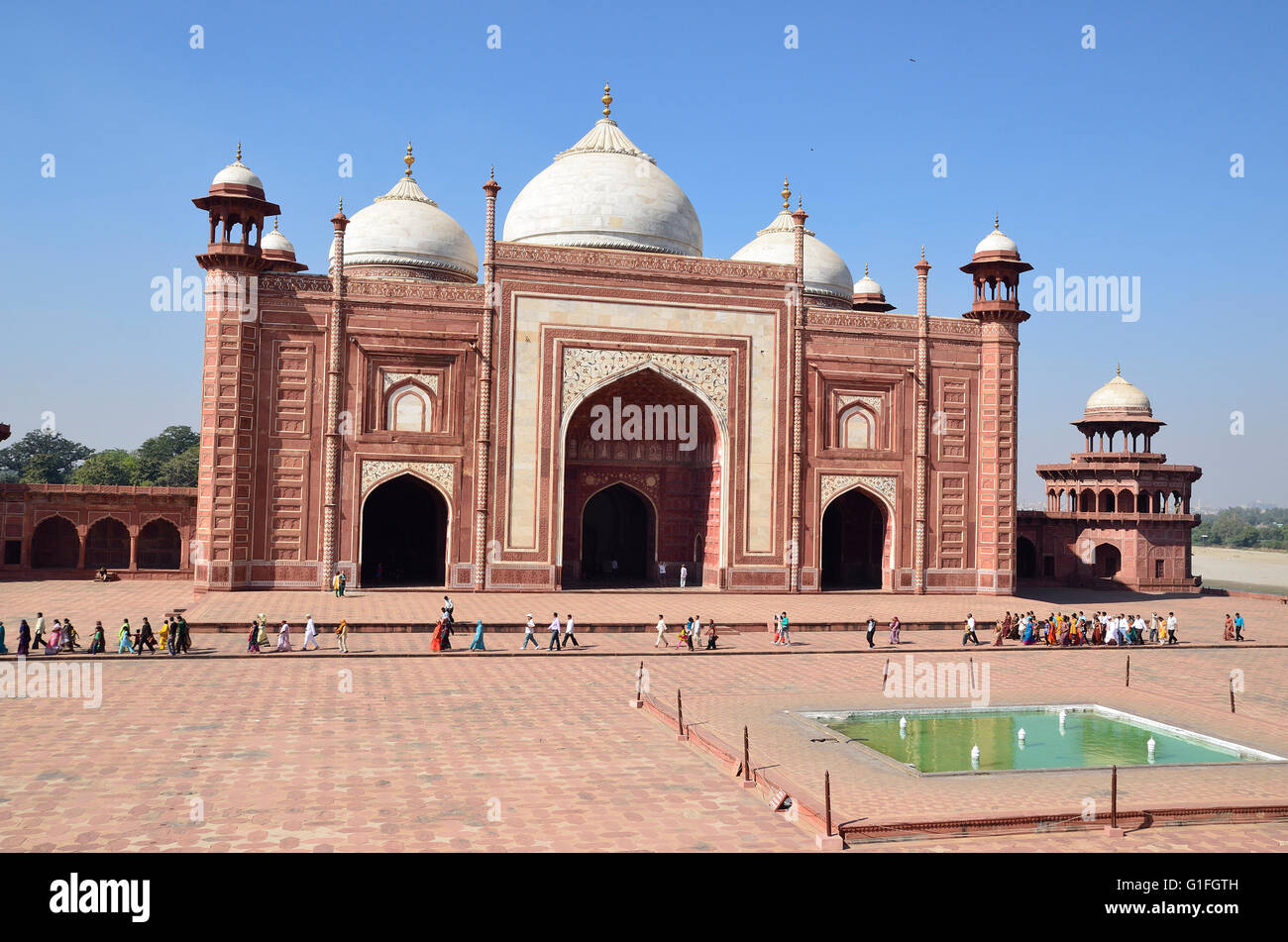 Western Mosque, Taj Mahal complex, Agra, Uttar Pradesh, India Stock ...