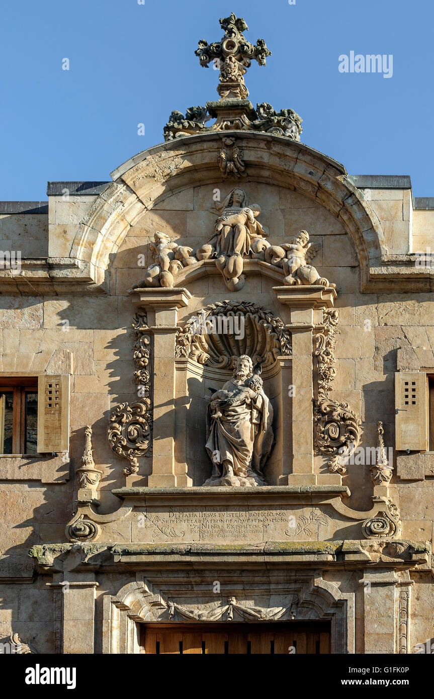 Building the General Archives of the Spanish Civil War of Salamanca ...