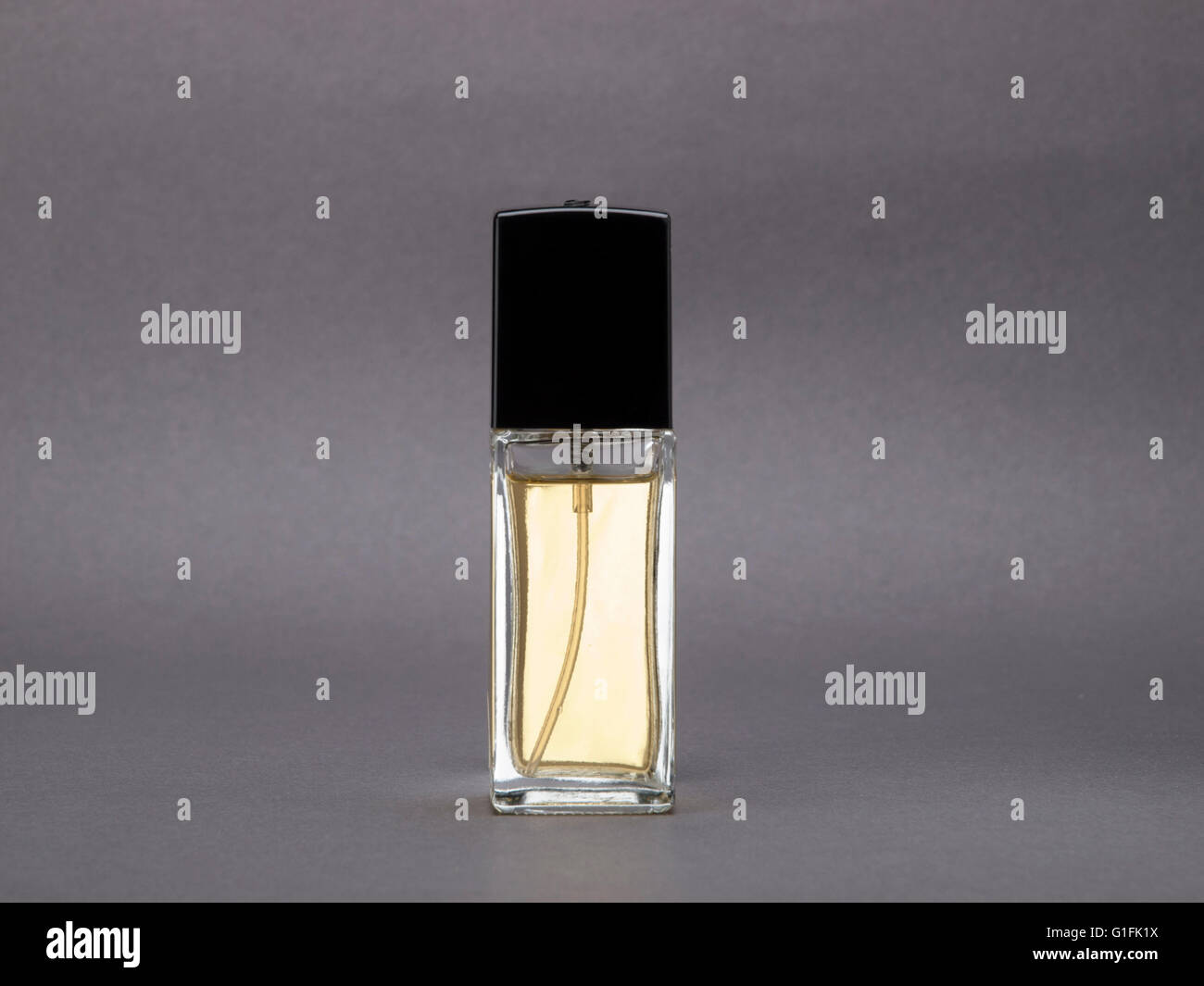 Luxurious perfume hi-res stock photography and images - Alamy