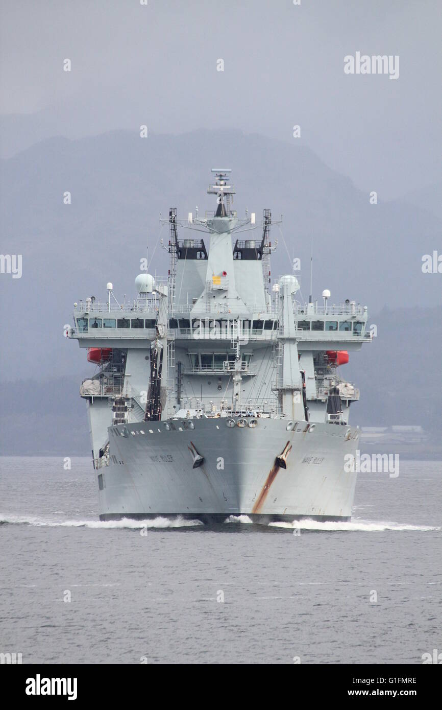 RFA Wave Ruler (A390), a Wave-class tanker of the Royal Fleet Auxiliary ...
