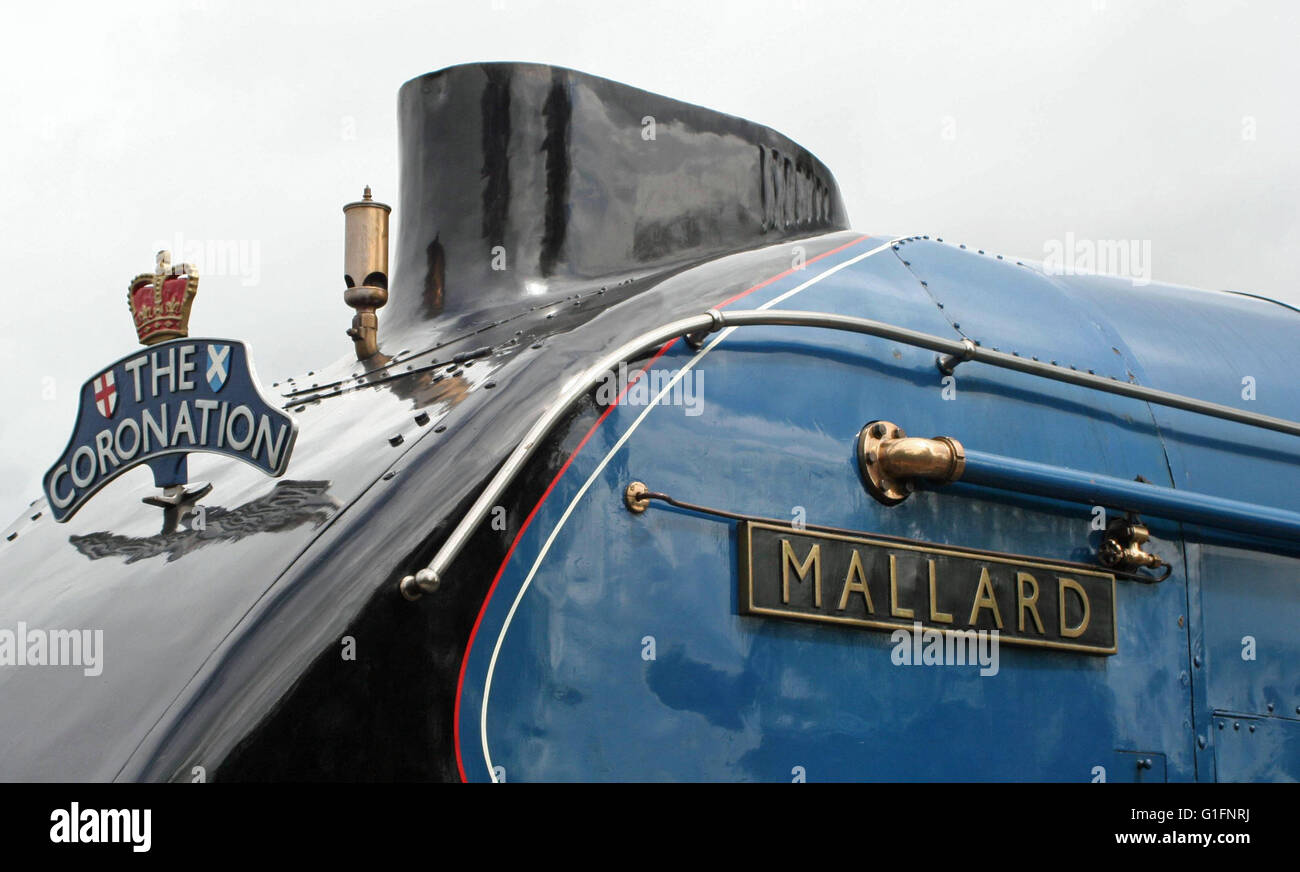 Flying scotsman headboard hi-res stock photography and images - Alamy