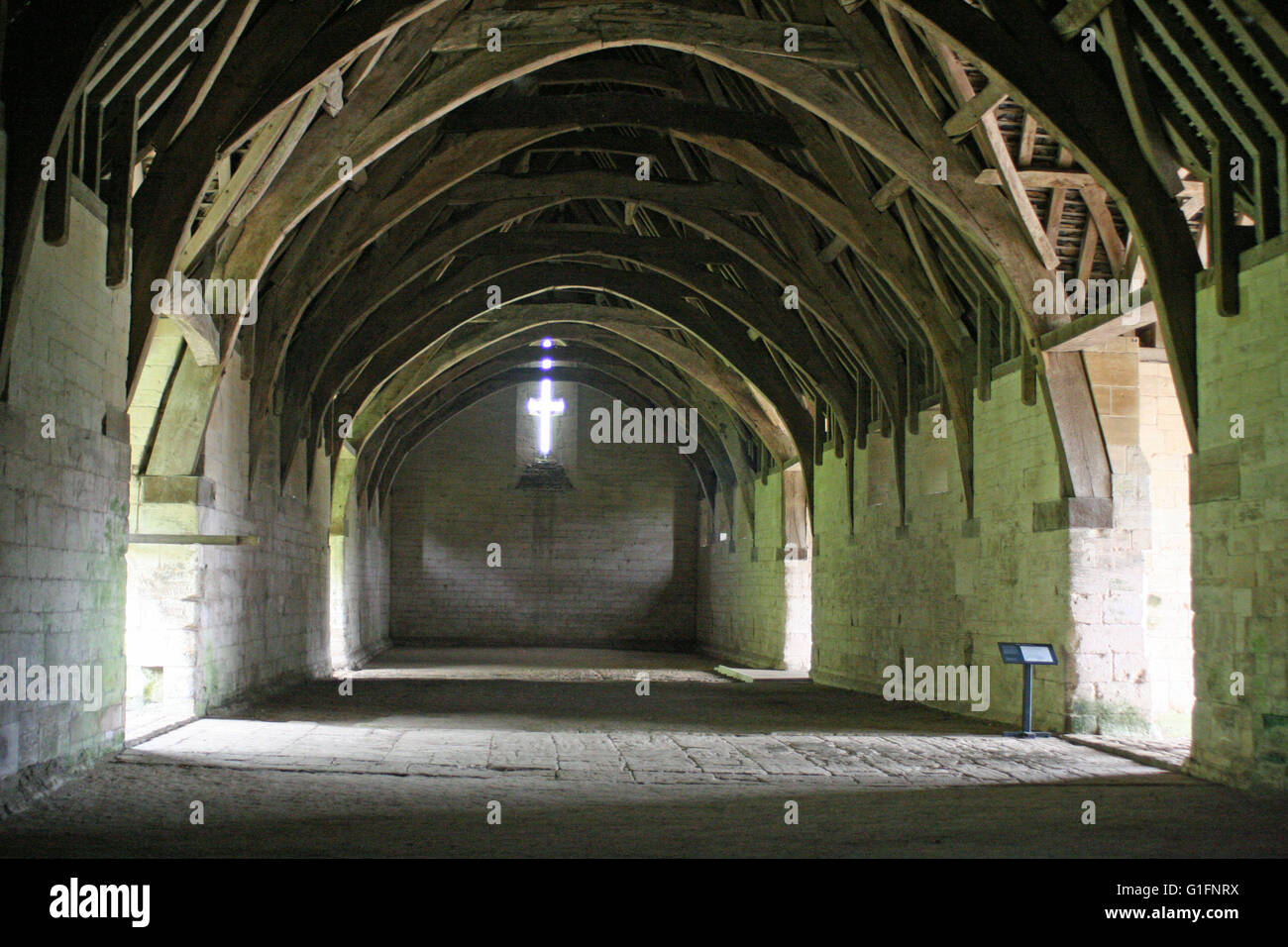 Cruck roof hi-res stock photography and images - Alamy