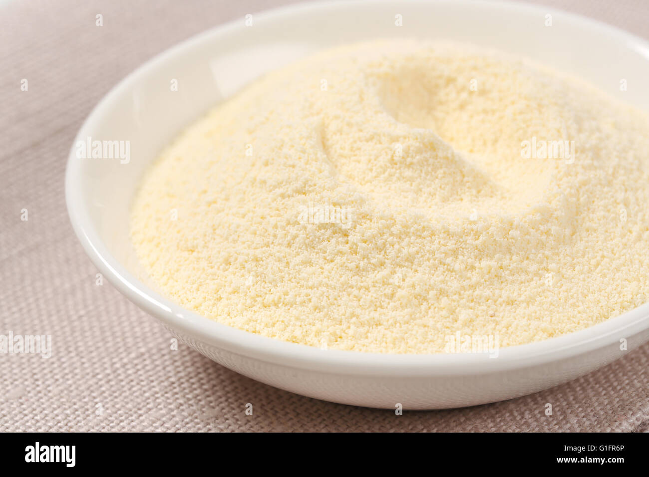 Coarse ground flour hi-res stock photography and images - Alamy