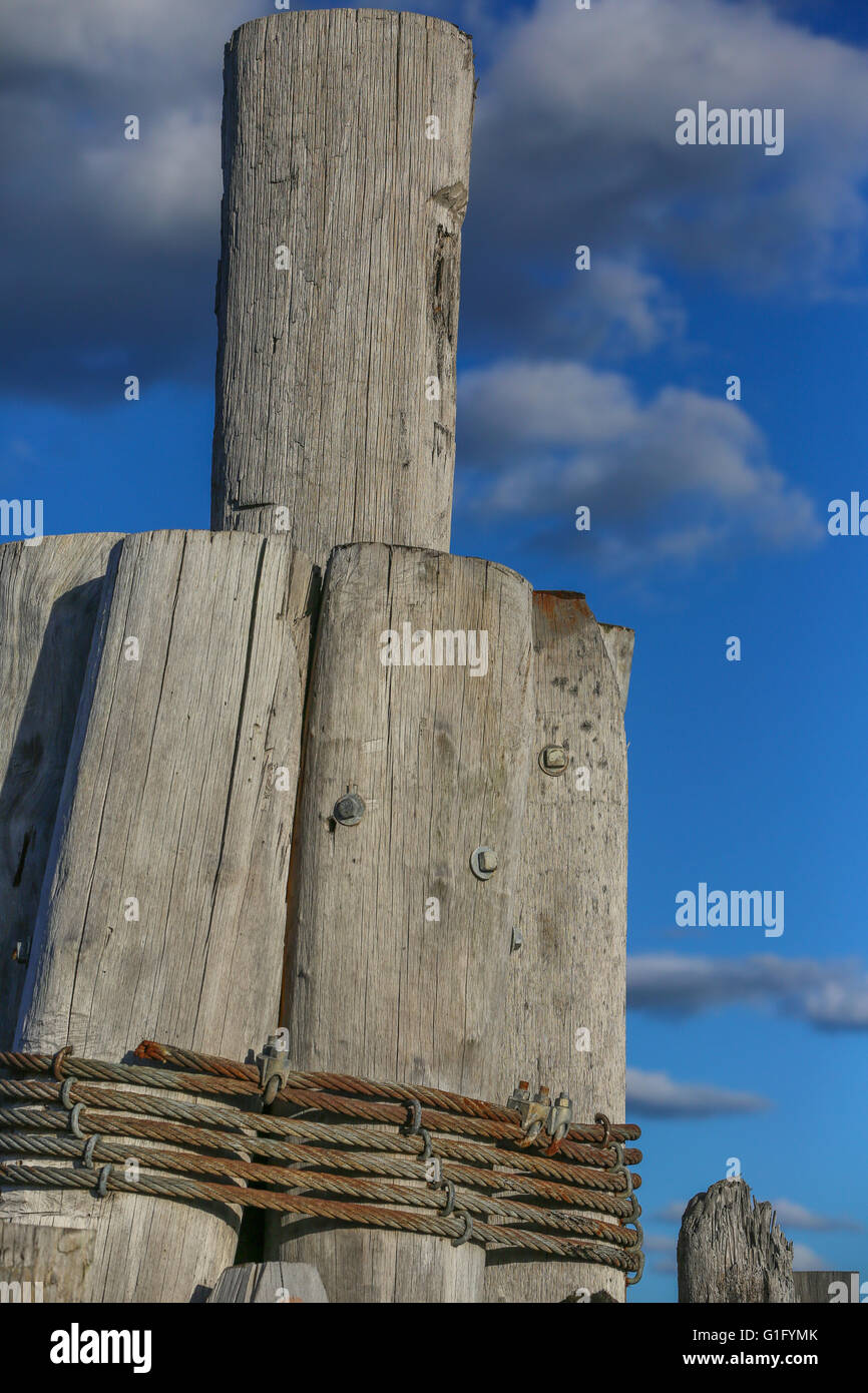 Lashed together wood pilings hi-res stock photography and images - Alamy