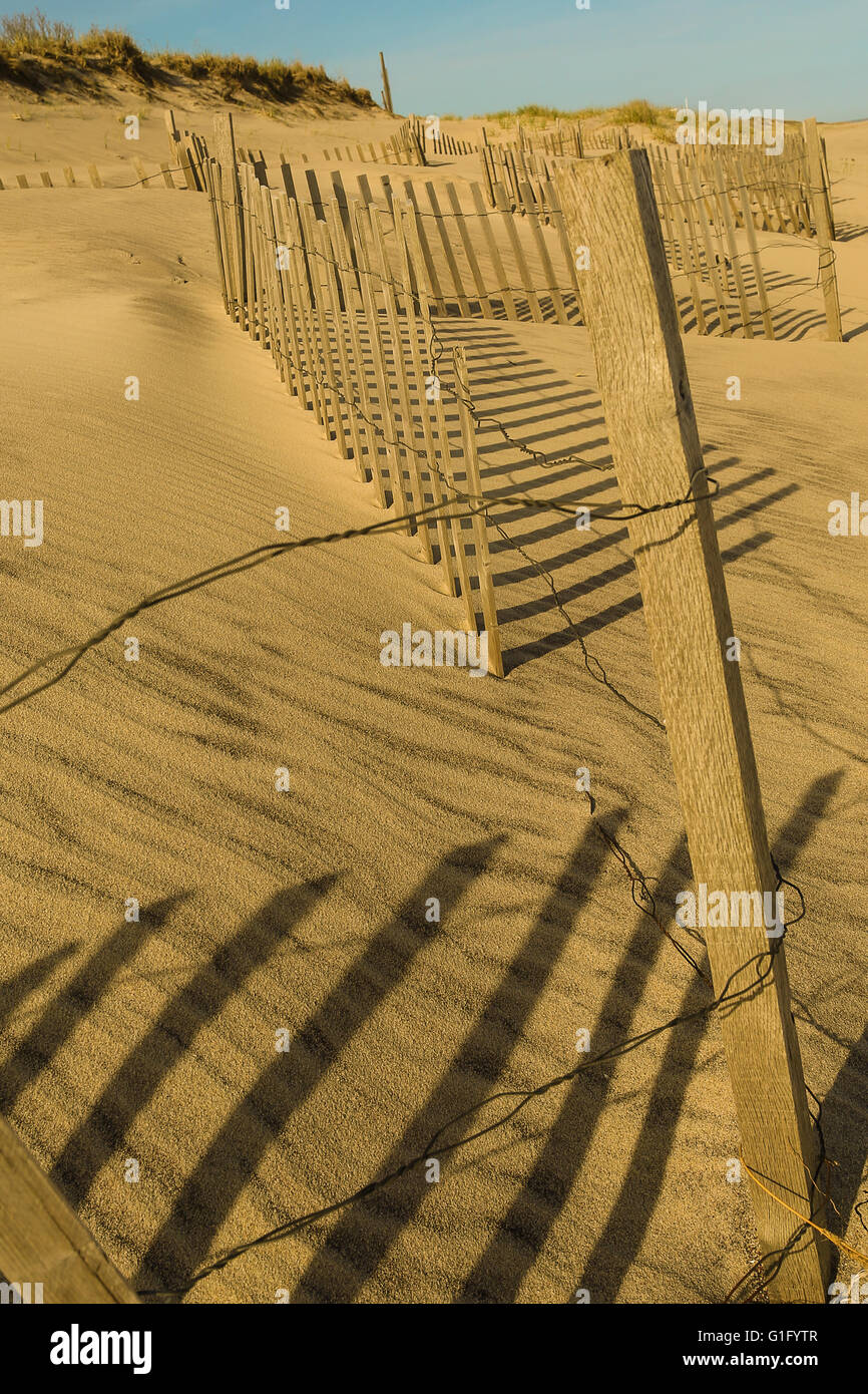 Shapes fencing hi-res stock photography and images - Alamy