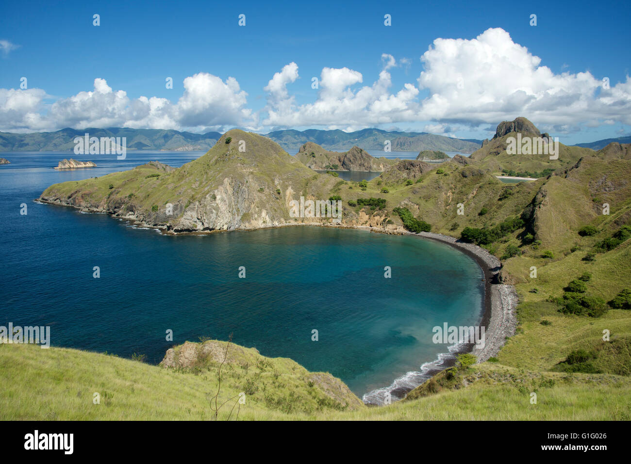 Komodo island beach hi-res stock photography and images - Alamy