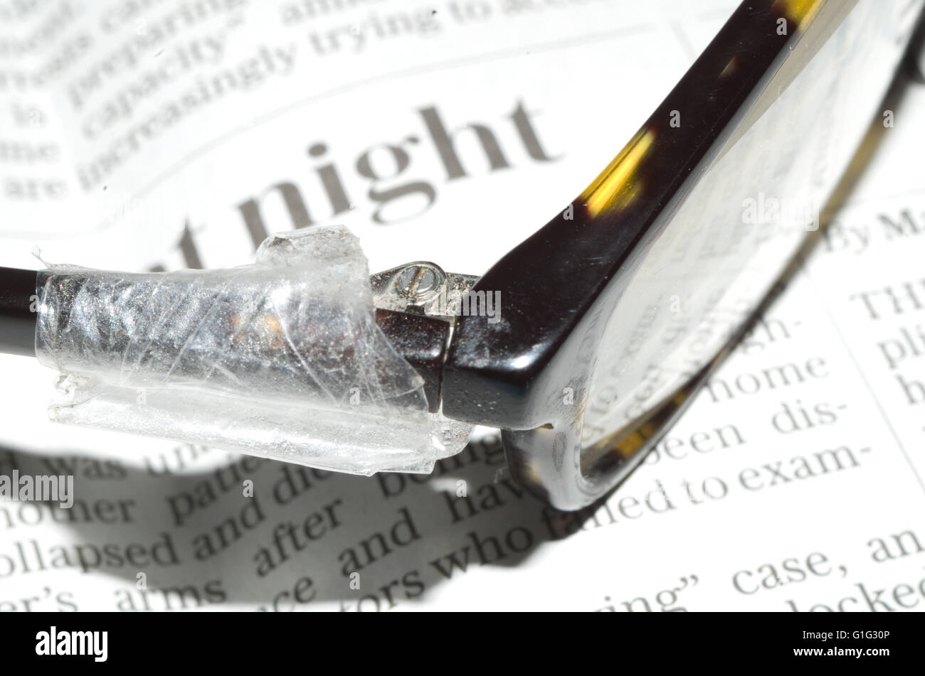 Broken spectacles hi-res stock photography and images - Alamy