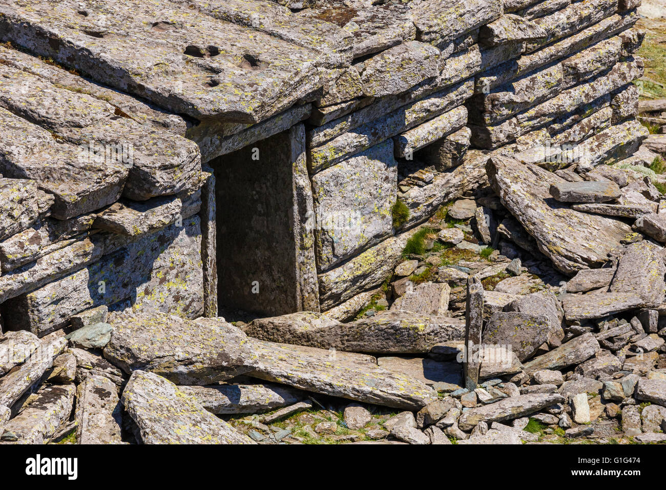 Dragon house evia hi-res stock photography and images - Alamy