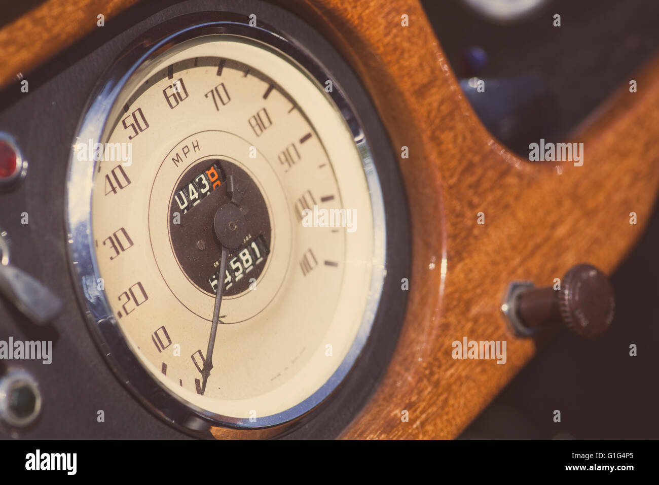 Color image of the dashboard of a retro car Stock Photo - Alamy