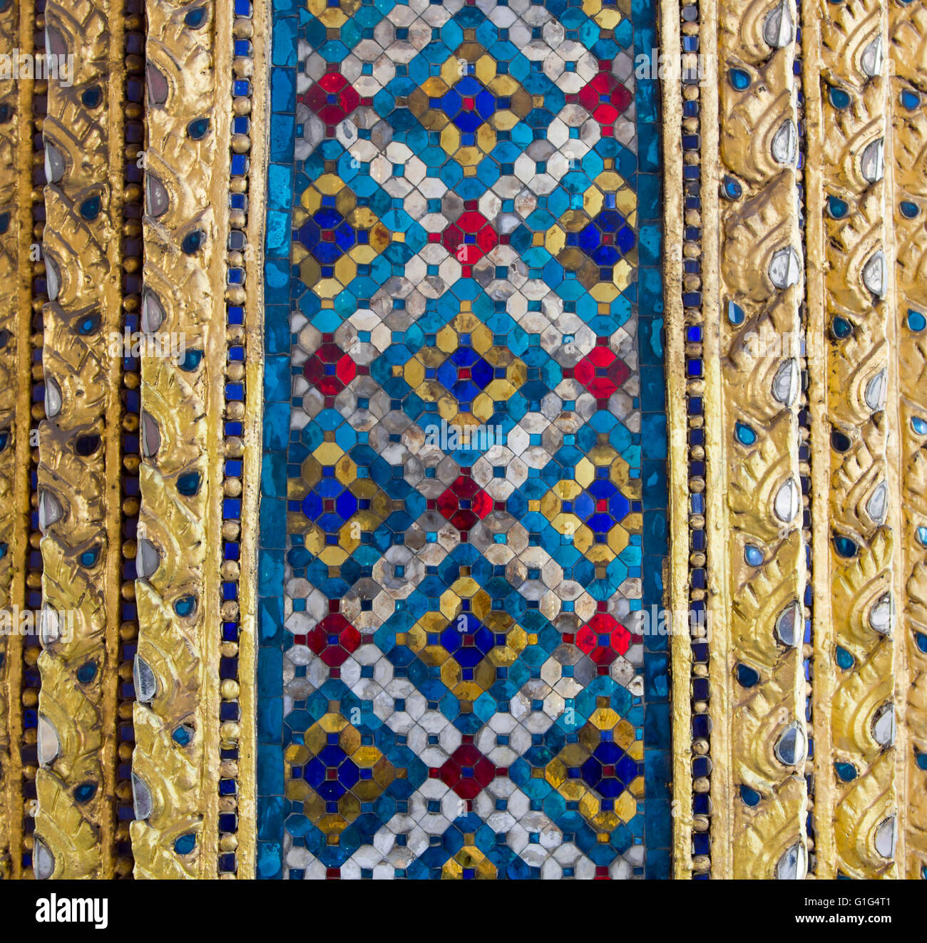Middle eastern decorations hi-res stock photography and images - Alamy