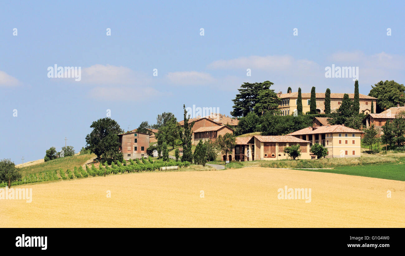 Classic and beautiful Tuscany rural landscape, Italy Stock Photo - Alamy