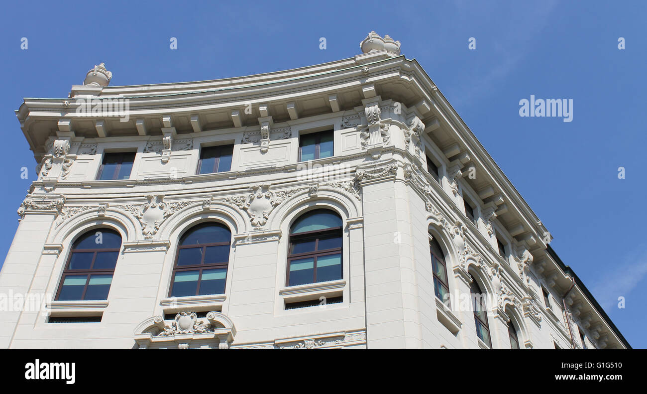 Elegant classic building facade, vintage architecture Stock Photo - Alamy