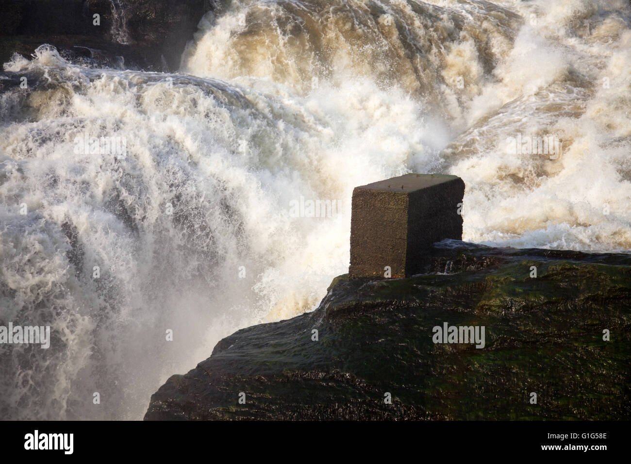 Photograph by © Jamie Callister. The Murchison Falls, Murchison Falls ...