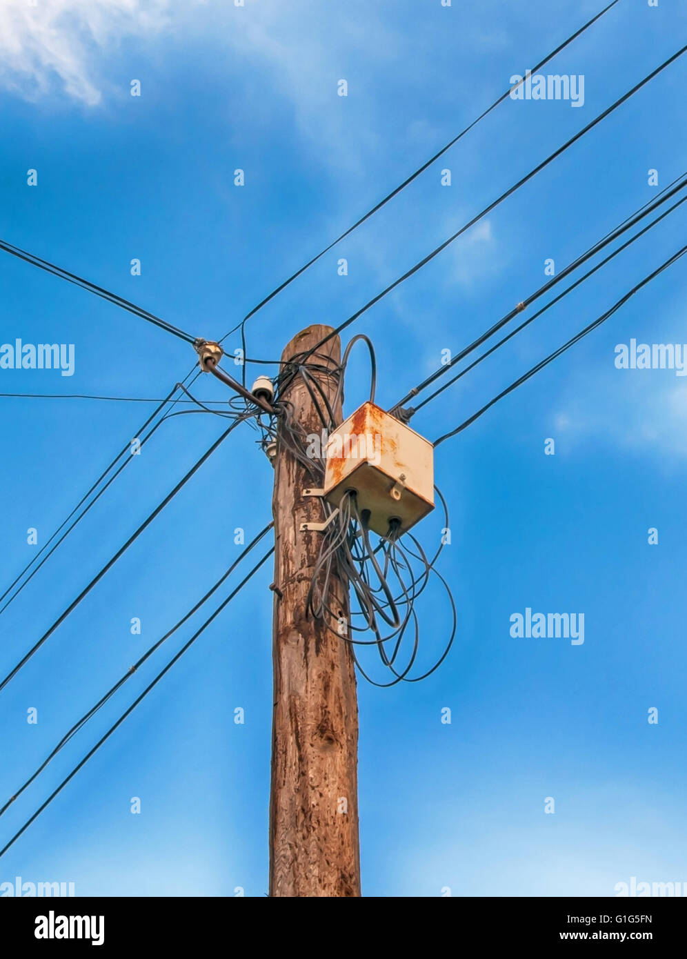 Steel cable connection post hi-res stock photography and images - Alamy