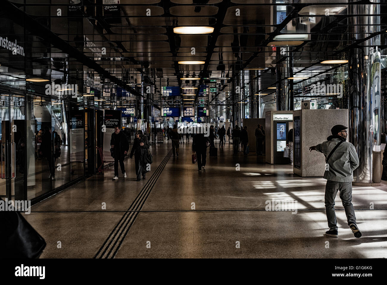 Station passage hi-res stock photography and images - Alamy