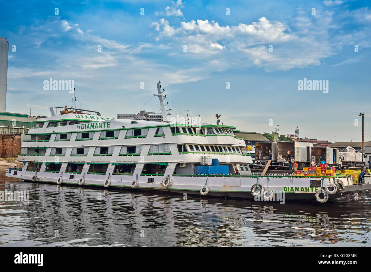 River Boat Taking On Cargo Manaus Brazil Stock Photo - Alamy