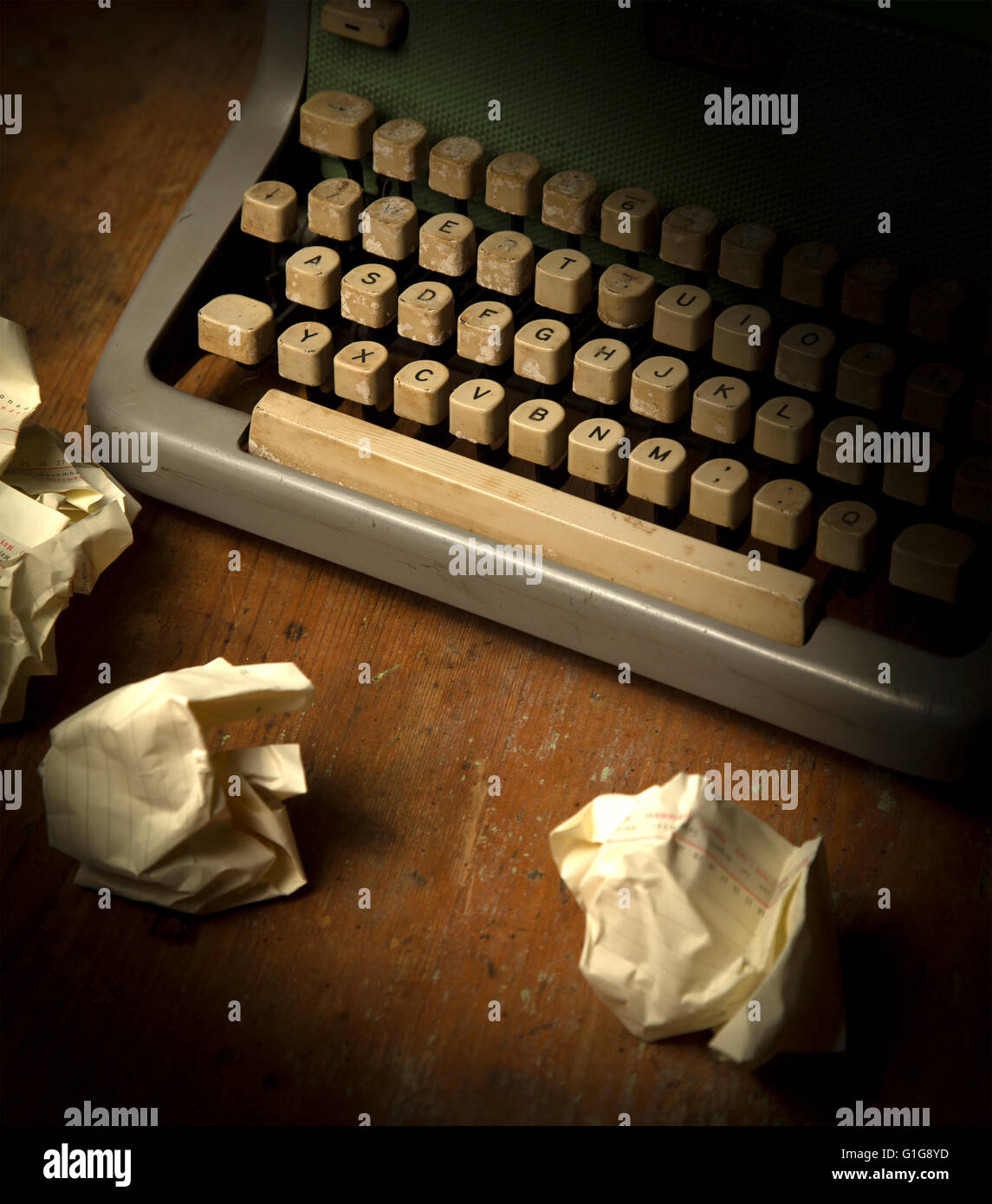 Typewriter classic hi-res stock photography and images - Alamy