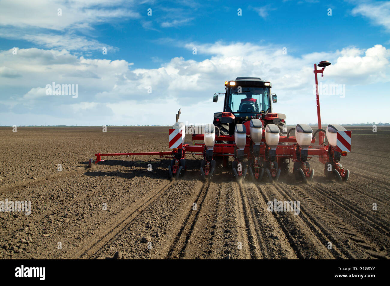 Seeding machine hi-res stock photography and images - Alamy