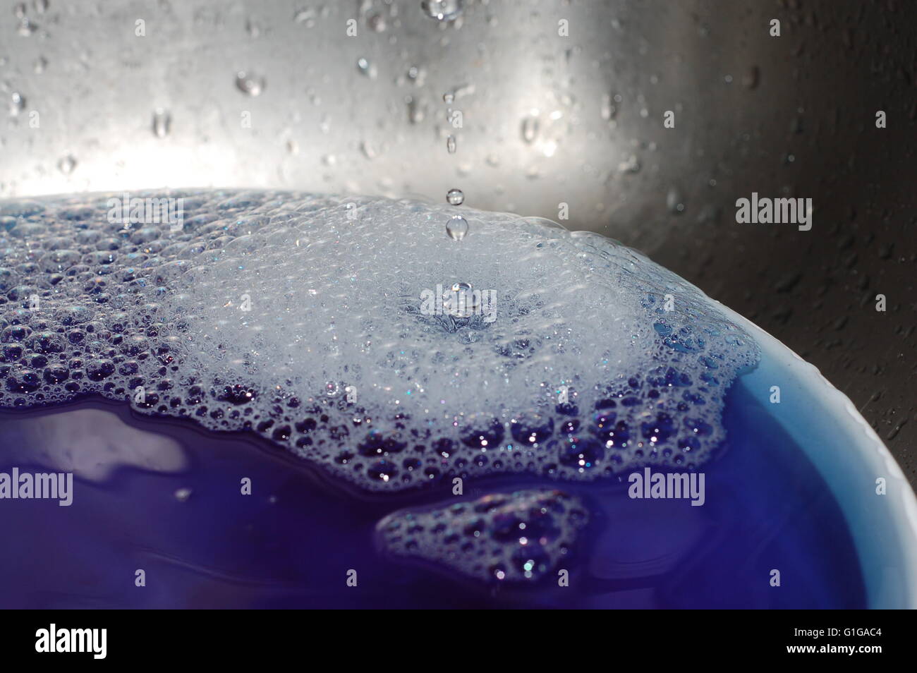 Water dripping, captured with speedlight Stock Photo - Alamy