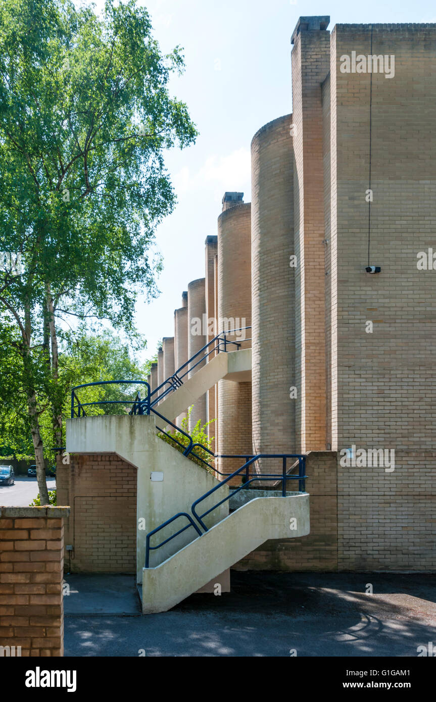 Apex Close in Beckenham was designed by Derek Sharp Associates in 1966 ...