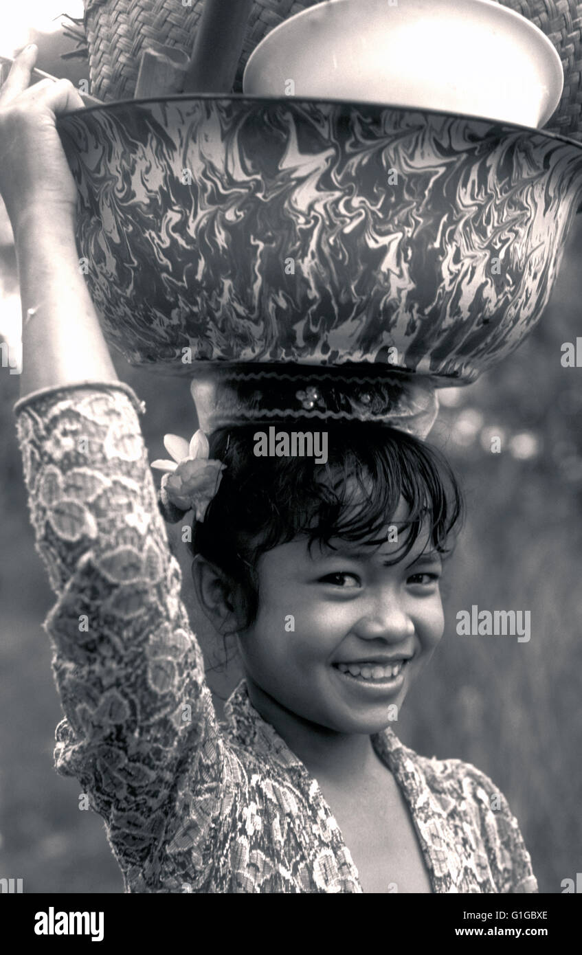 girl in bali indonesia Stock Photo - Alamy