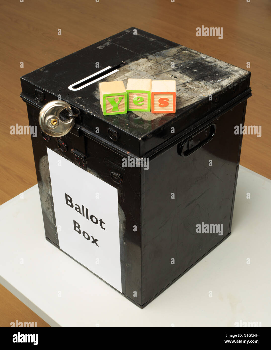 Uk ballot box hi-res stock photography and images - Alamy