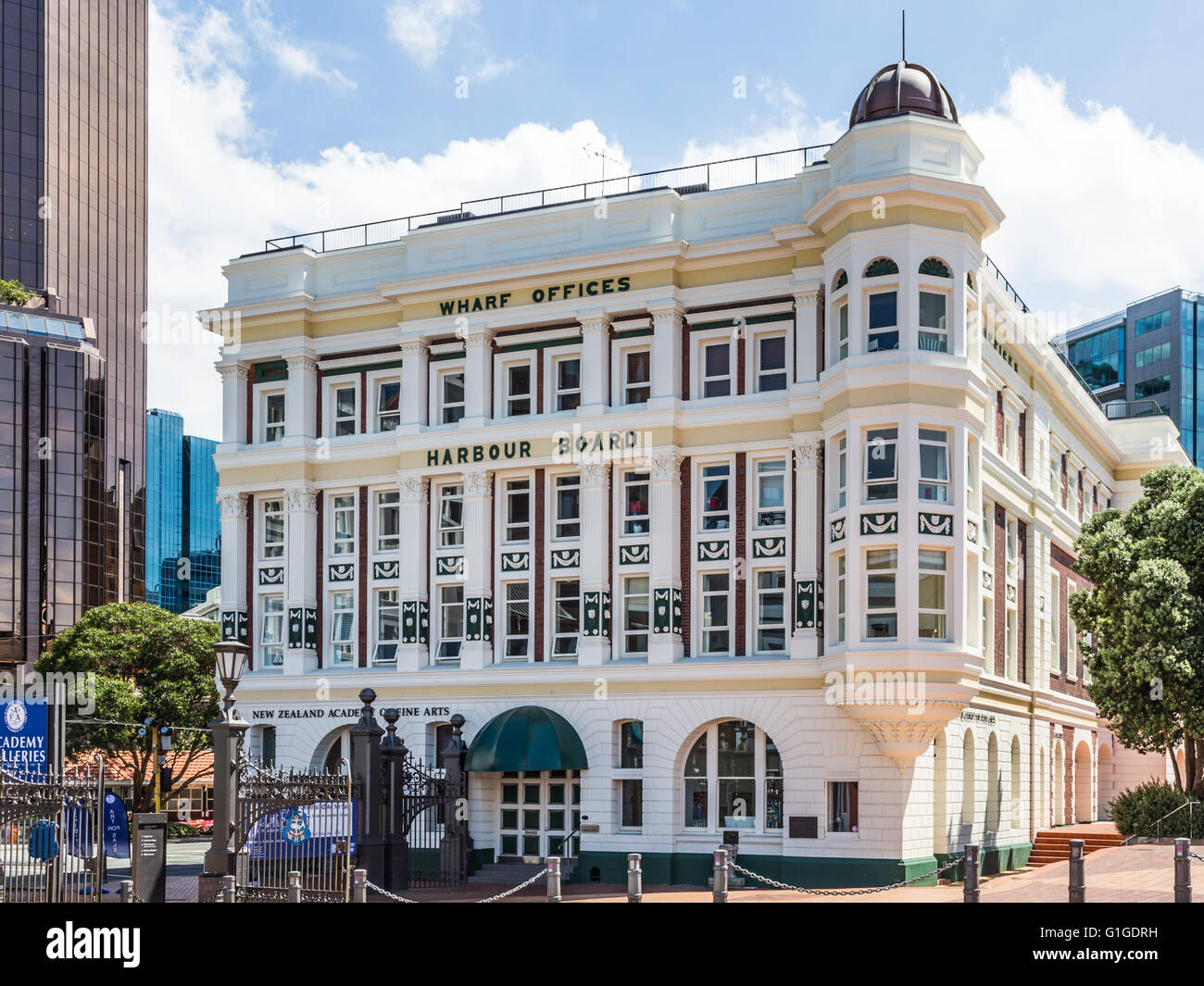 New zealand historic architecture hi-res stock photography and images ...