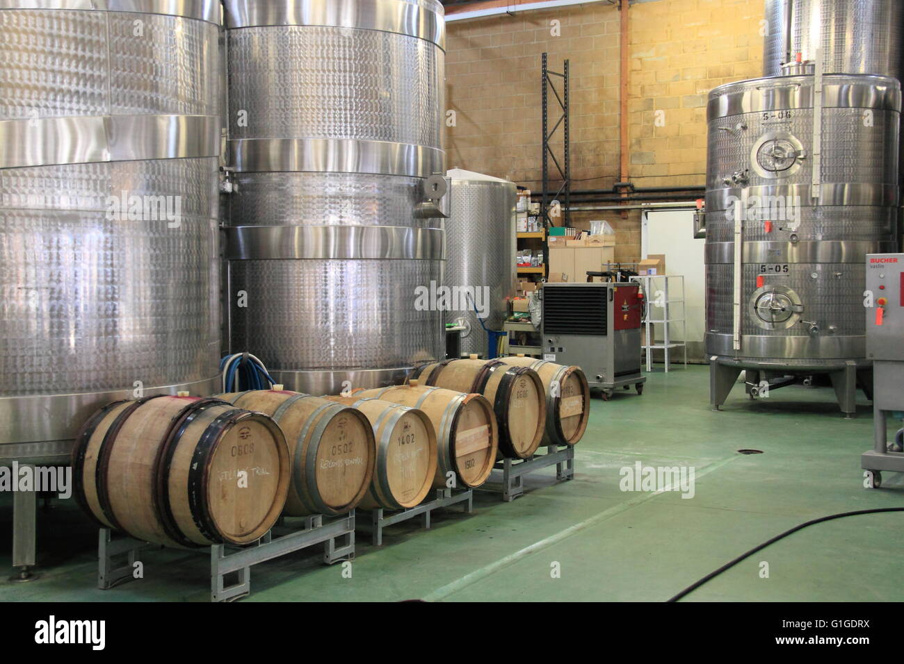 Stainless steel vat hi-res stock photography and images - Alamy