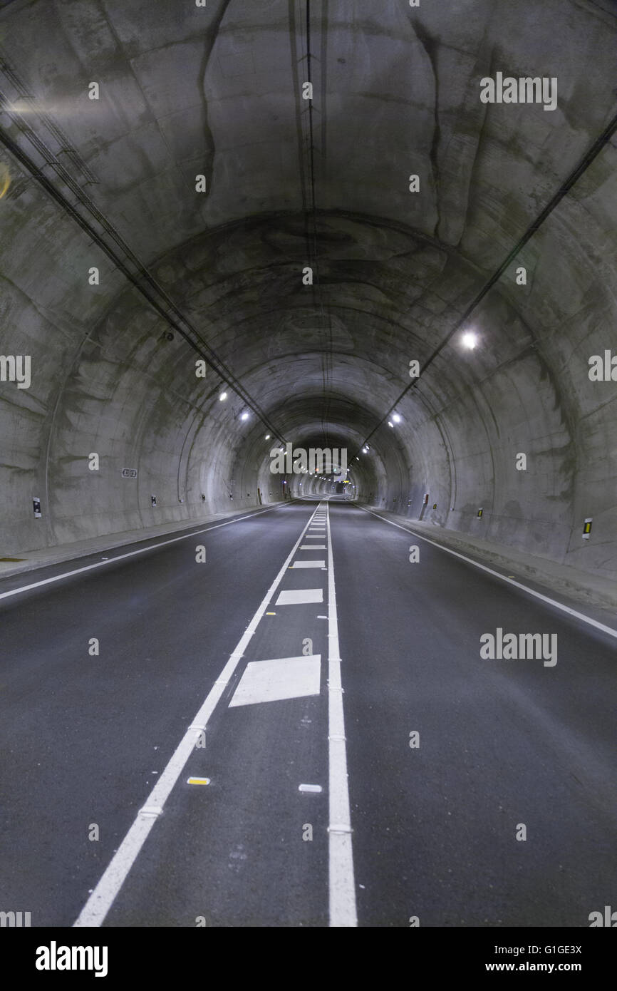 Road marking for two lane tunnel hi-res stock photography and images ...
